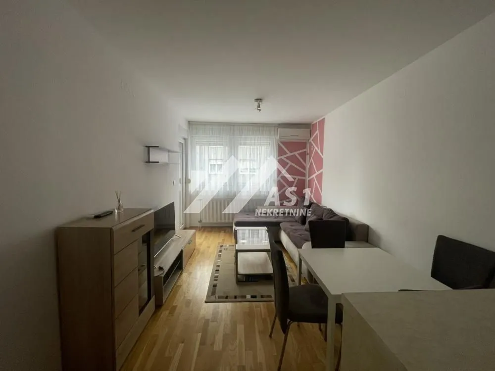 Izdavanje, jednosoban stan, 40m², Podbara, Novi Sad Sve Podlokacije