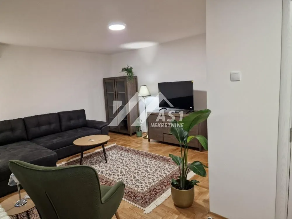 Izdavanje, dvosoban stan, 58m², Liman 3, Novi Sad Sve Podlokacije