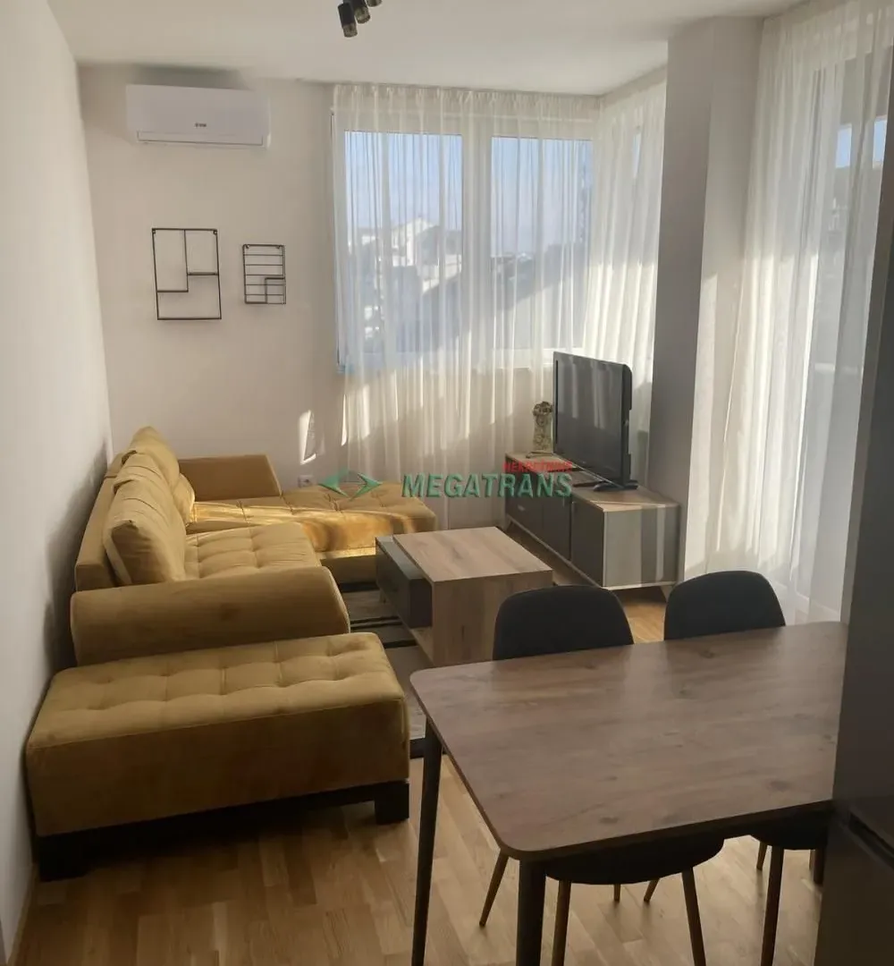 Izdavanje, jednosoban stan, 36m², Sajam, Novi Sad Sve Podlokacije