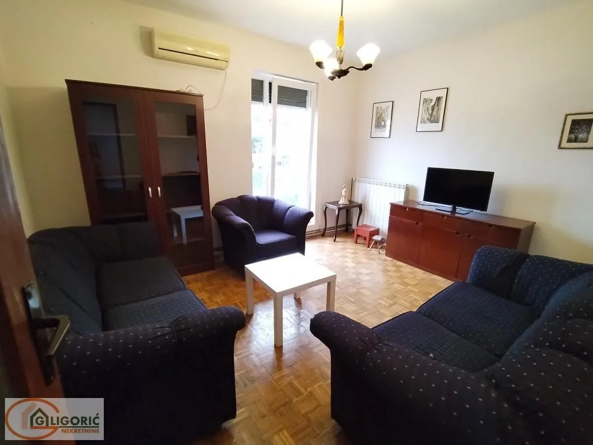 Izdavanje, četvorosoban stan, 74m², Voždovac Sve Podlokacije, Beograd