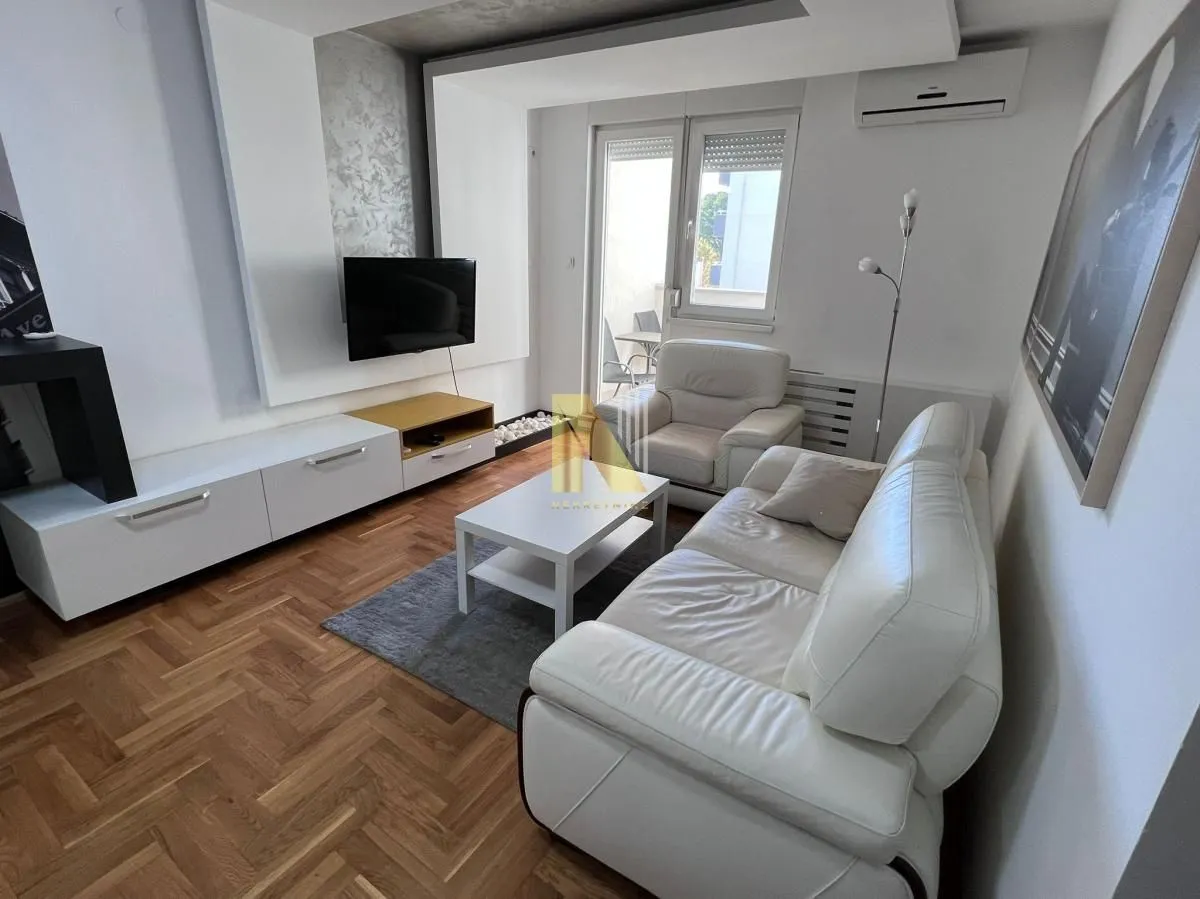 Izdavanje, dvosoban stan, 44m², Bulevar patrijarha Pavla, Novi Sad Sve Podlokacije