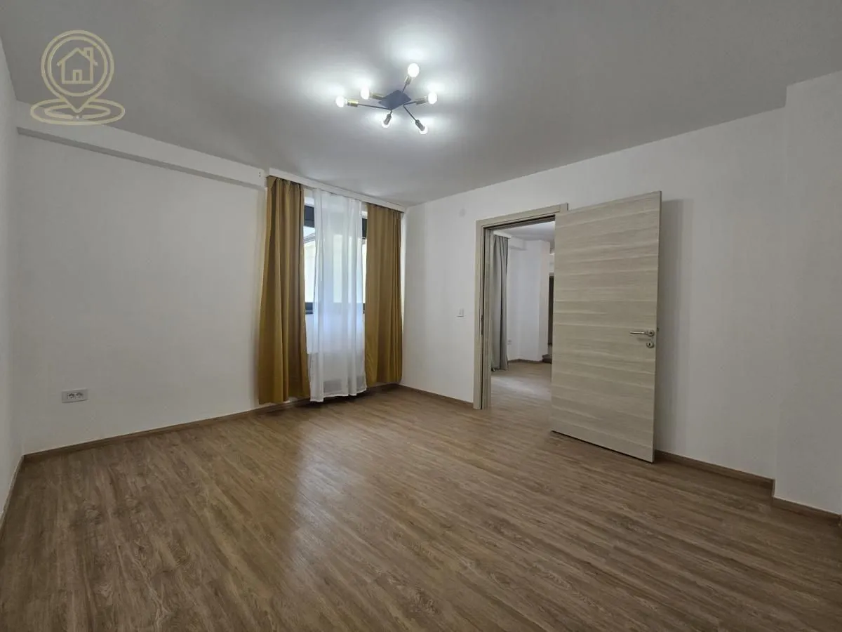 Izdavanje, poslovni prostor, 125m², Slavija, Vračar Sve Podlokacije