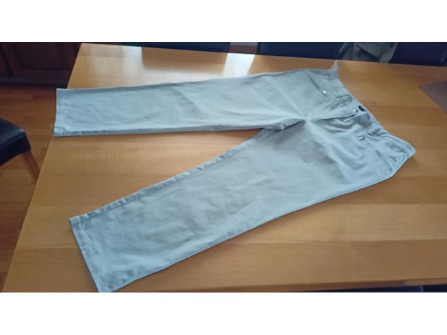 nove farmerice /pantalone Ulla Popken