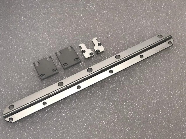 Nagra III Hinge