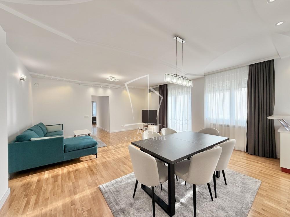 Bulevar oslobođenja, Četvorosoban stan za izdavanje, 105m2, 1.500€