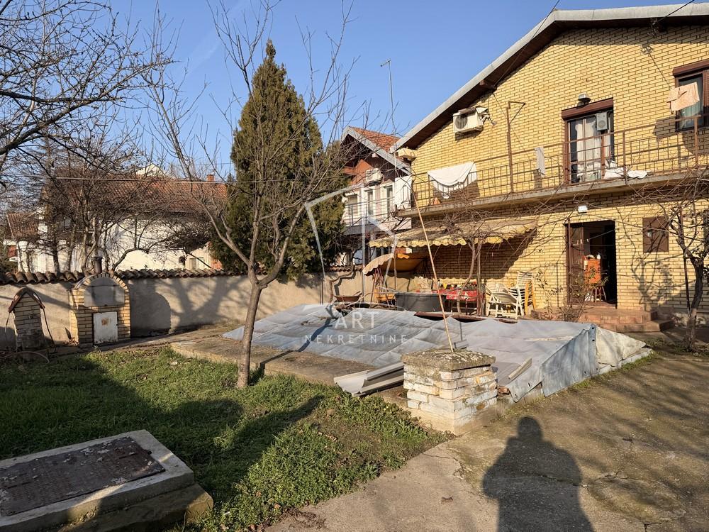 Grge Andrijanovića 3. deo, Kuća na prodaju, 419m2, 289.000€