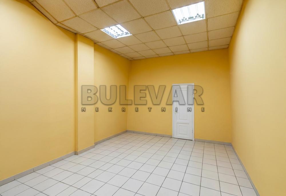 Strahinjića Bana, Lokal na prodaju, 26m2, 55.000€