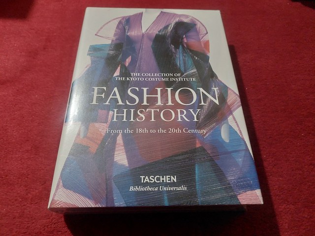 Fashion history u CELOFANU NEOTPAKOVANO