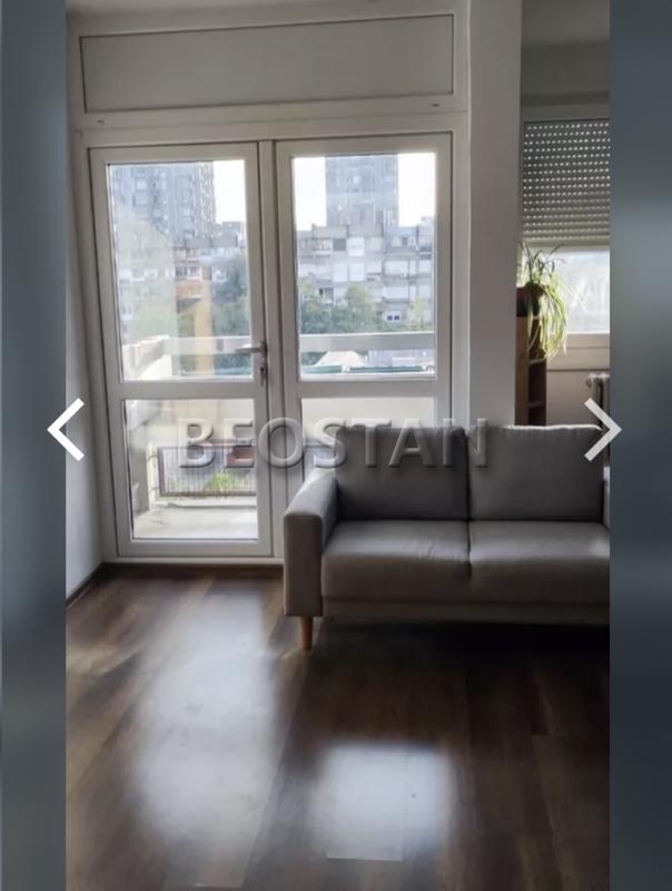 Novi Beograd - Blok 23 #65735 900 €