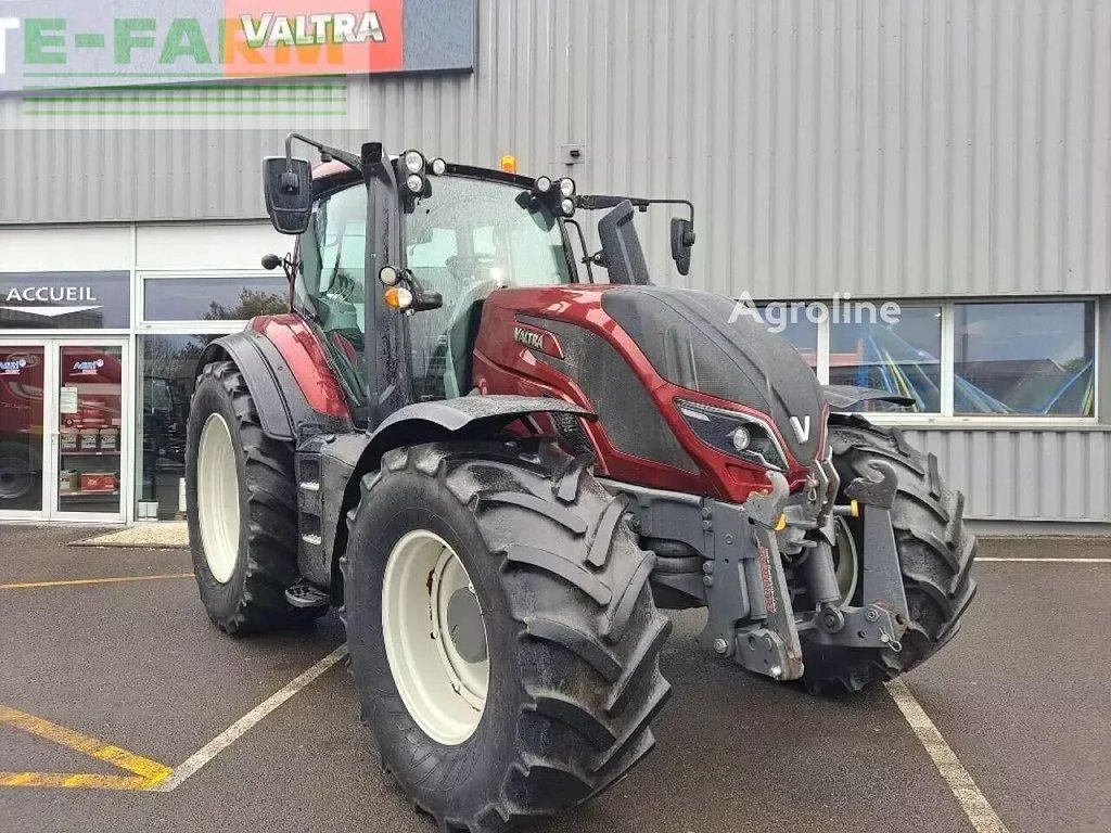 Valtra t214a traktor točkaš
