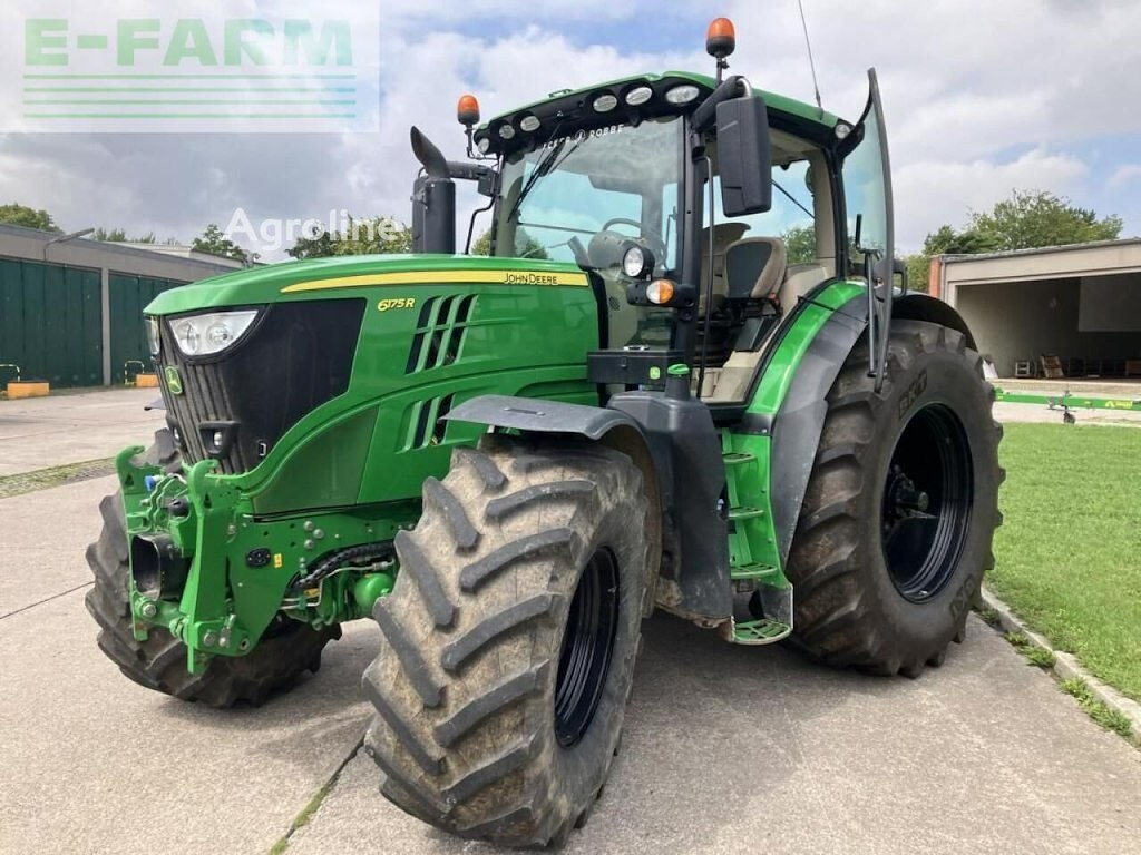 John Deere 6215r traktor točkaš