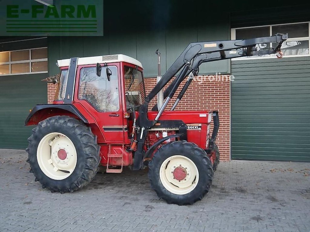 Case IH ihc 844 xl traktor točkaš