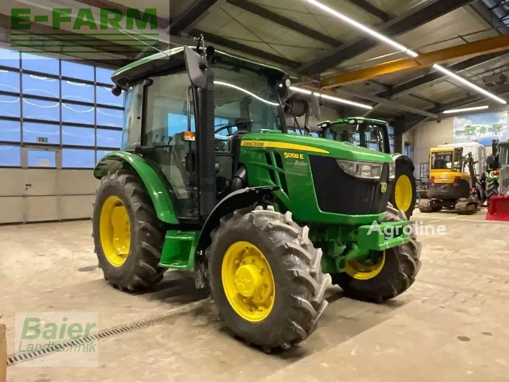 John Deere 5058e traktor točkaš