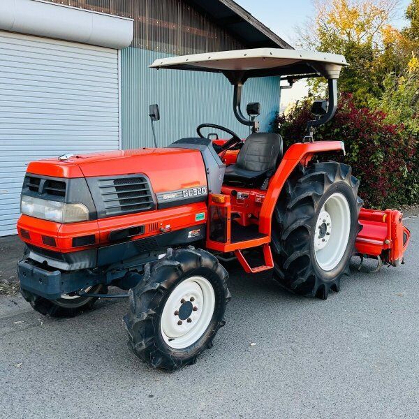 Kubota TRACTOR(Kubota) traktor točkaš