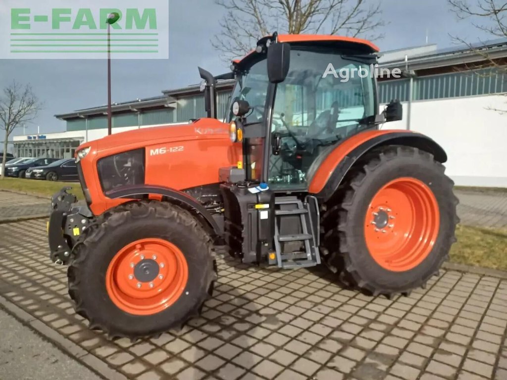 Kubota m6-122 traktor točkaš
