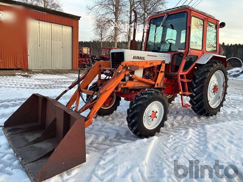 Prodaje se Belarus MTZ 562 traktor točkaš na aukciji