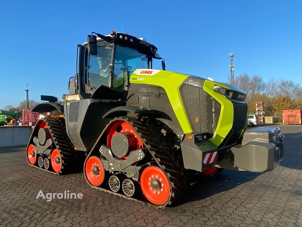 Claas Xerion 12.650 Terra Trac traktor guseničar