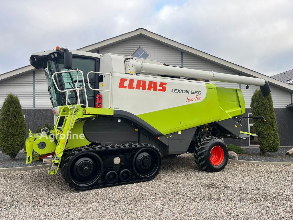 Claas LEXION 560 Med ny bælter og 4wd kombajn za žito