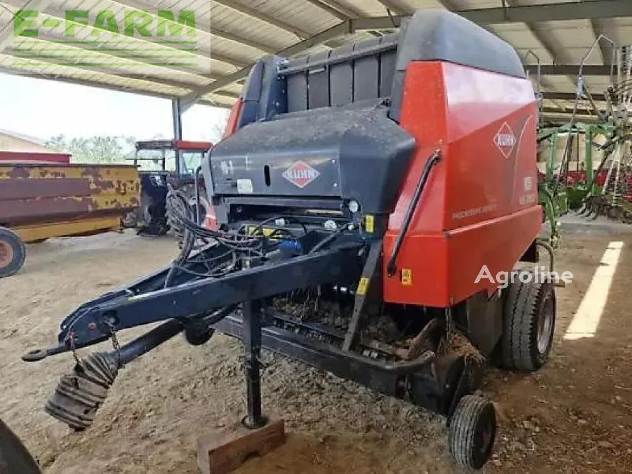 Kuhn vb 2160 balirka za četvrtaste bale