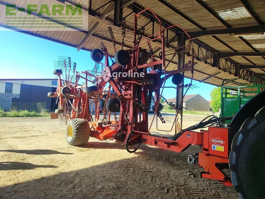 Kuhn ga 15021 trakasti formirač otkosa