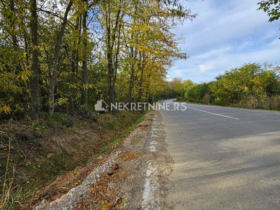 Osunčano zemljište 62 ara – vinograd ili vikendica – Kravlji Do