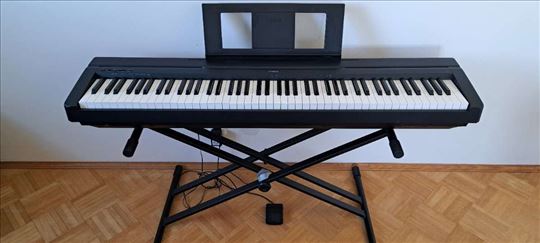 Yamaha P-45 B Digitalni pianino Black
