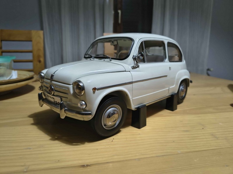 Zastava 750 Maketa
