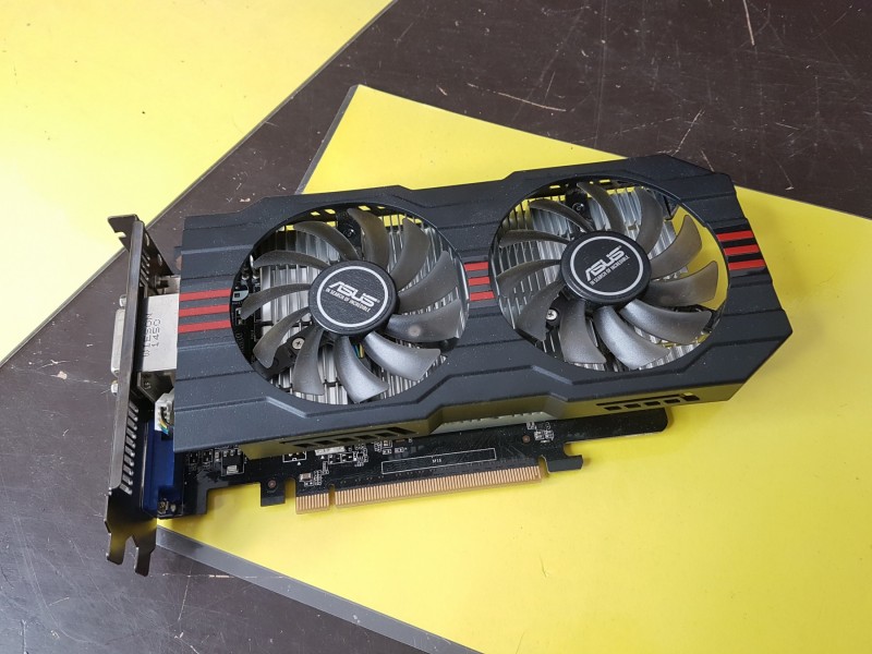 graficka Nvida GeForce GTX 750 ti - 2gb ddr5