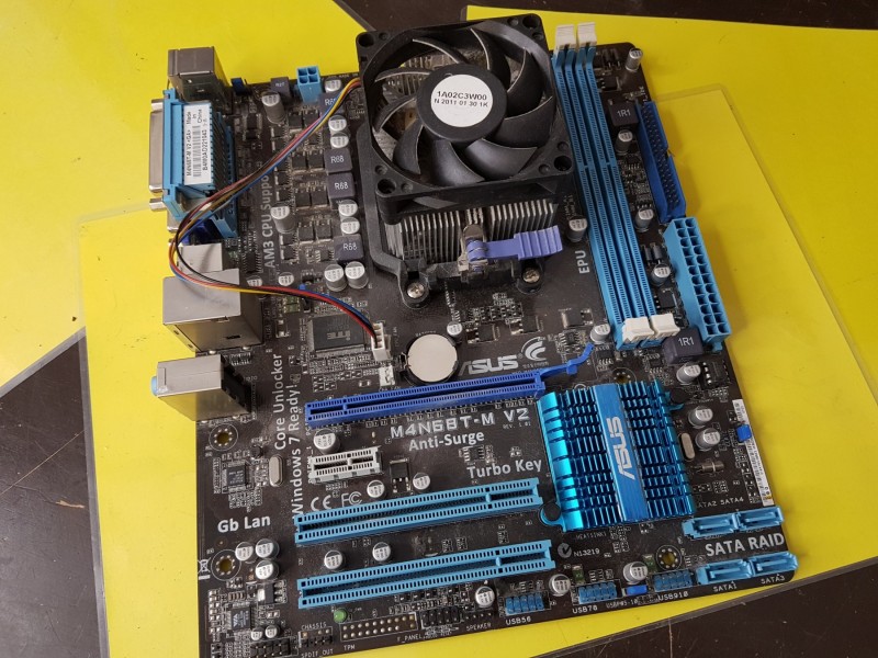 ASUS + AMD Athlon II X3 450