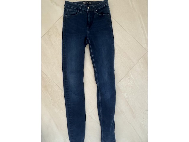 Zara sculpt jeans