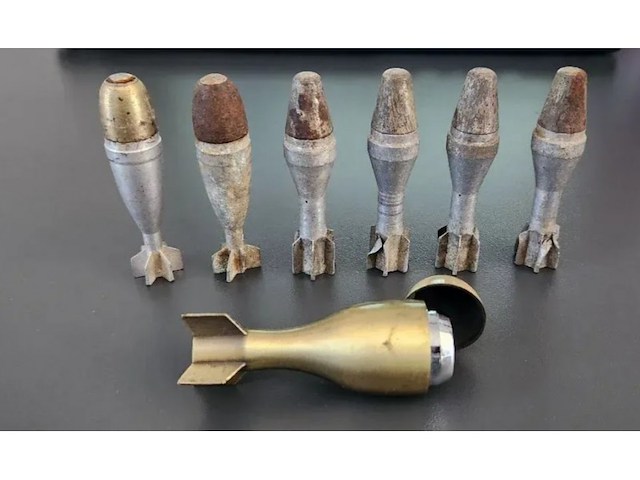 Skolski metak vezbovni i upaljac na plin