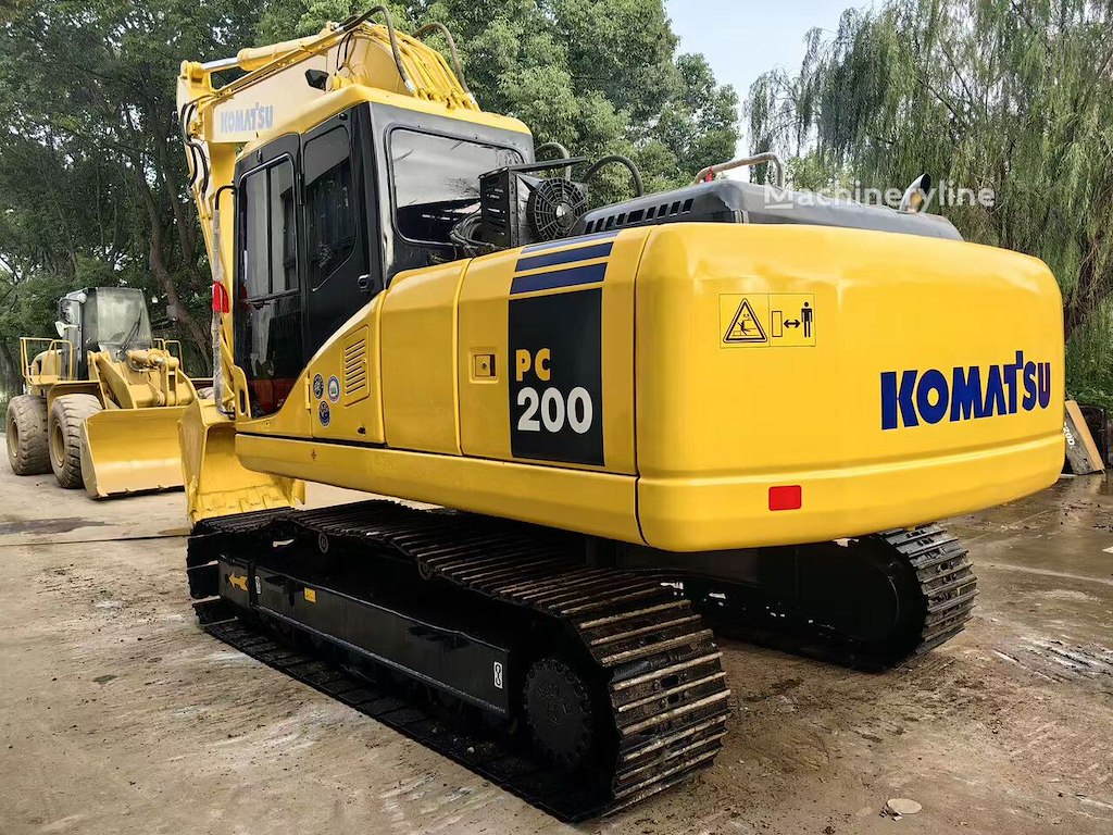 Komatsu PC200-7 bager guseničar