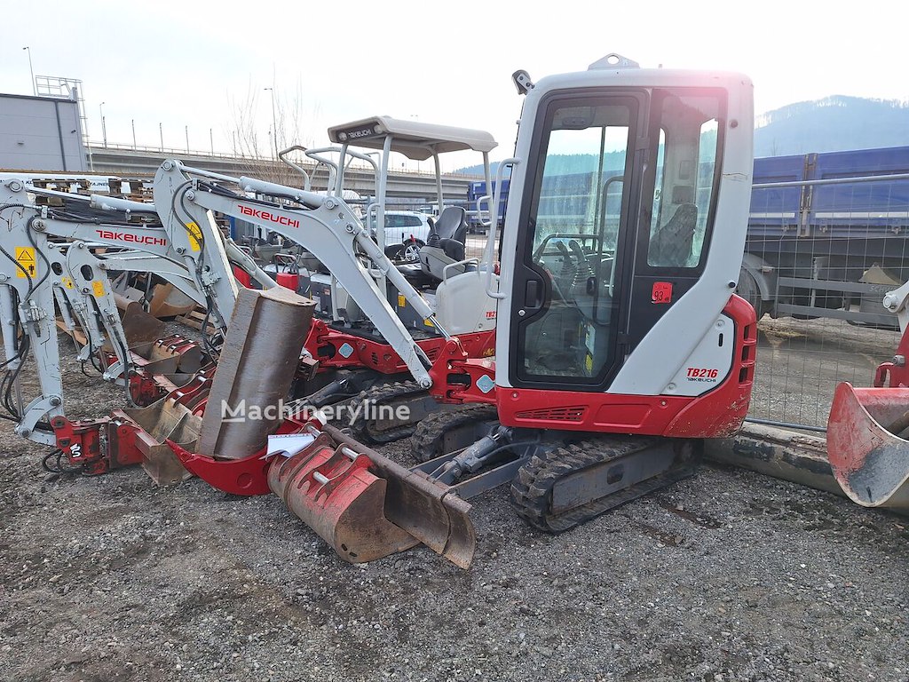 Takeuchi TB216 mini bager