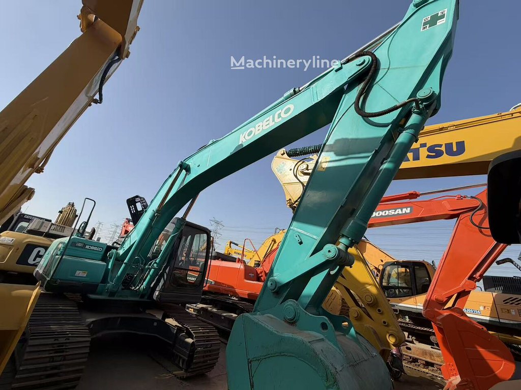 Kobelco SK200 bager guseničar