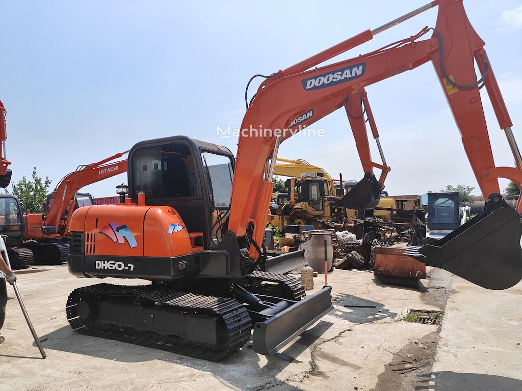 Doosan DH60-7 mini bager