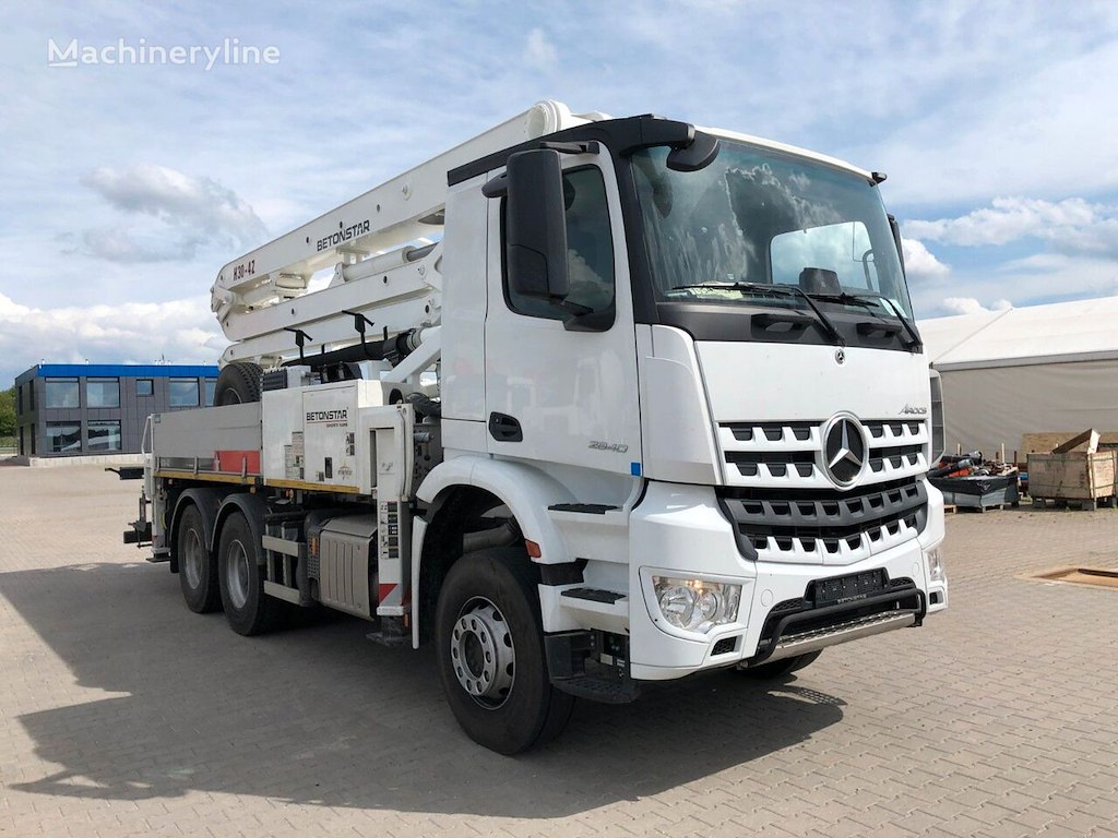 Nova Betonstar H30.14S-4Z na šasiji Mercedes-Benz AROCS 2840 BETONPUMPE BETONSTAR H30.14S-4Z pumpa za beton