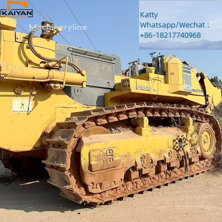 Komatsu D575A buldožer