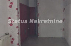 Centar-Uknjižen Ulični Lokal 25 m2 blizu Bulevara-065/385 8880