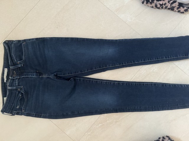 LEVI`S 711 jeans