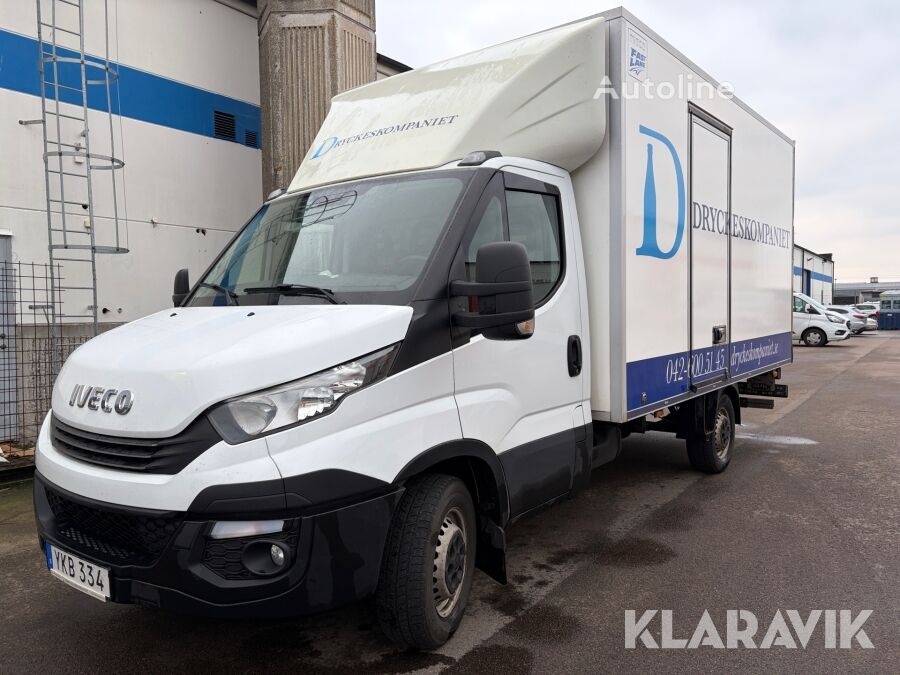 Prodaje se IVECO Daily kamion s ravnom platformom < 3.5t na aukciji