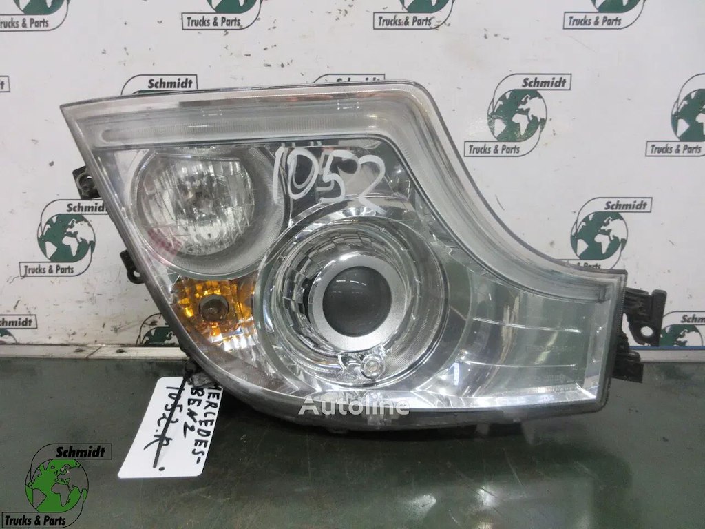 Mercedes-Benz KOPLAMP MERCEDES MP5 MODEL 2023 RECHTS A 961 820 53 39 far za kamiona