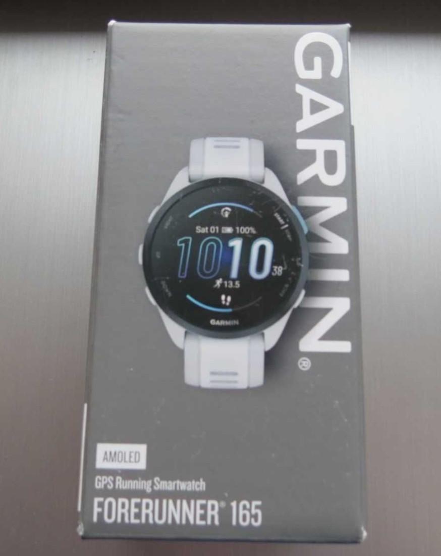 Garmin FORERUNNER 165 AMOLED Whitestone 43mm NOV
