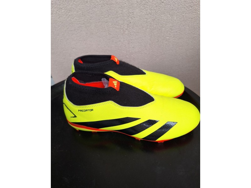 Adidas predator kopacke za decaka