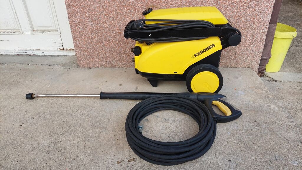 Perac pod pritiskom karcher 655 s hd,servisiran spreman za rad kao