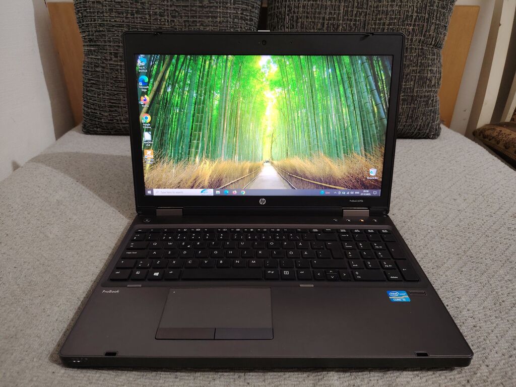 Intel Core i5, 4 GB OZU, 15.6 "