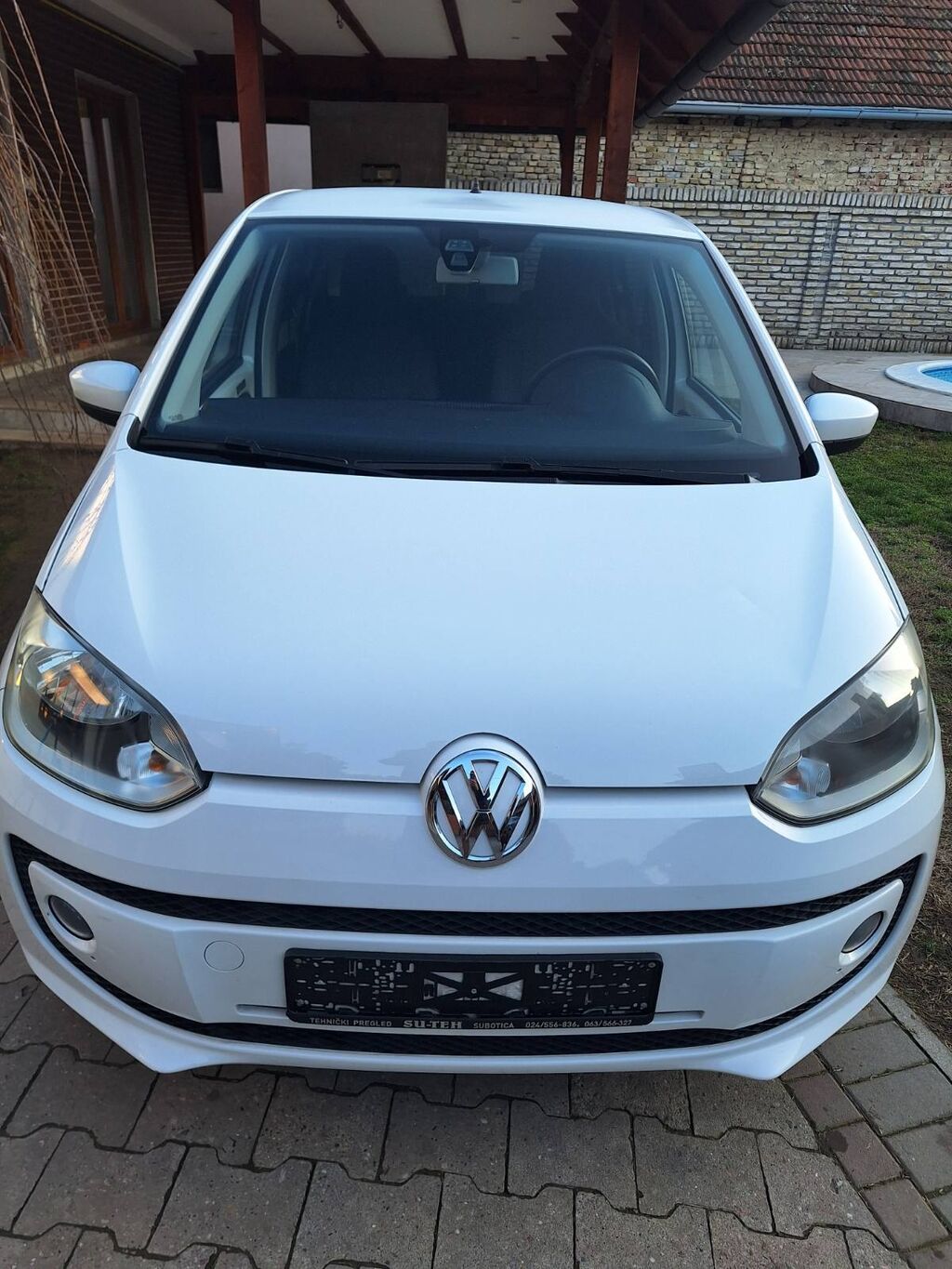 Volkswagen Up: 1 l | 2014 г. Hečbek