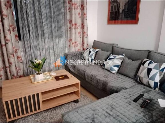 Čukarica, Ada Ciganlija, 3.0 stan, 58m2, 750 EUR, ID 52493