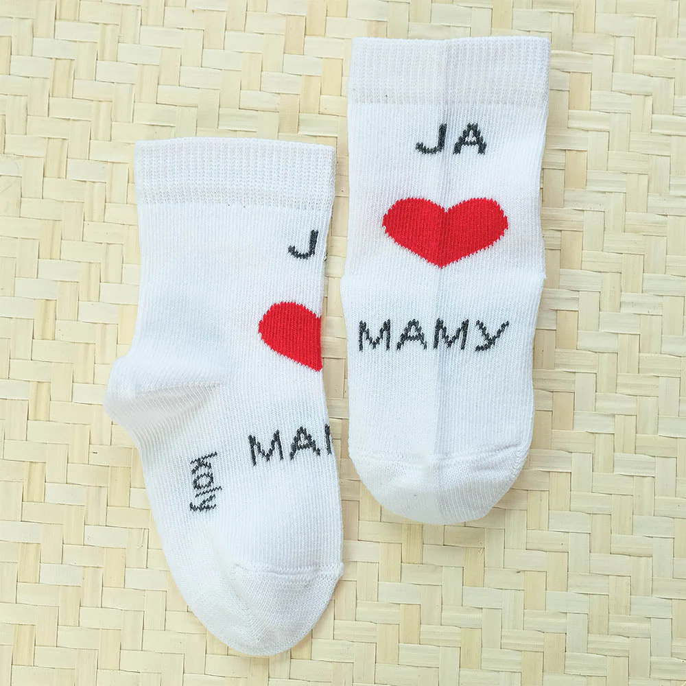 I love mommy socks.