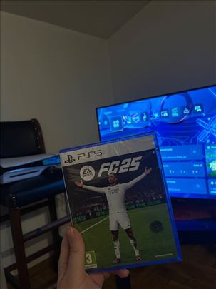 Prodajem FC 25 disk za PS5