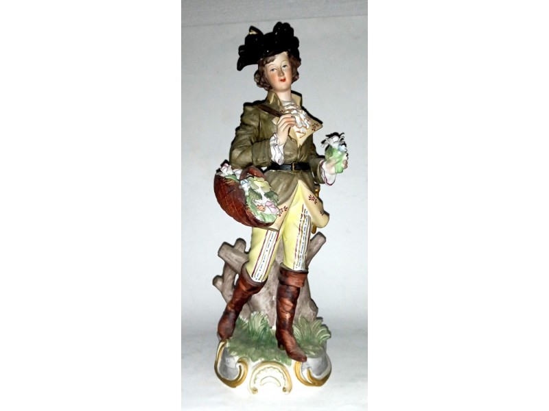 FIGURA - BISKVIT PORCELAN CAPO di MONTE, ITALY, 35cm